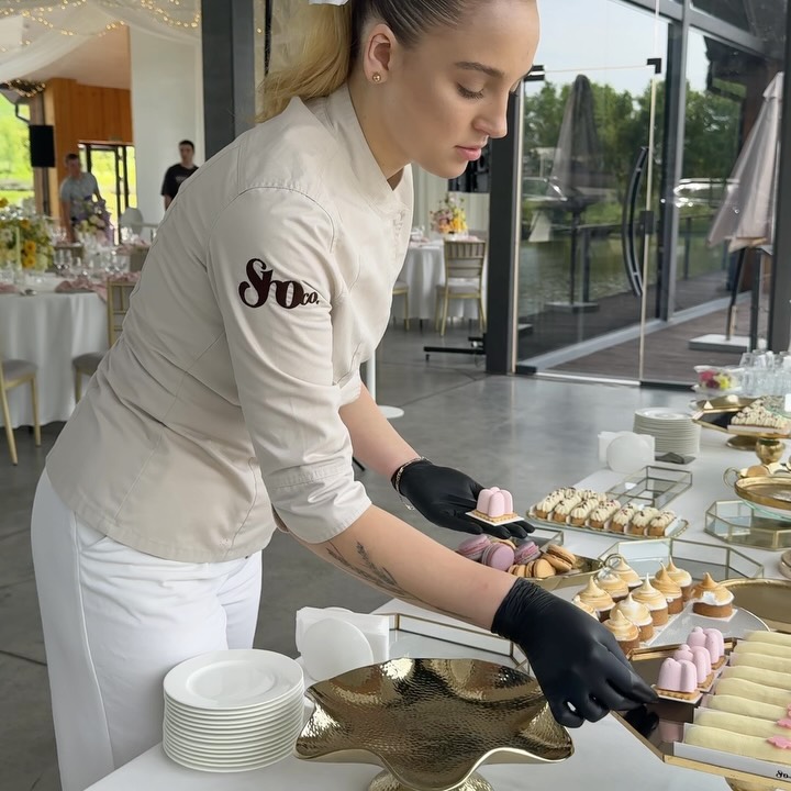 Торти на замовлення Львів | SHOco. — мистецтво десерту